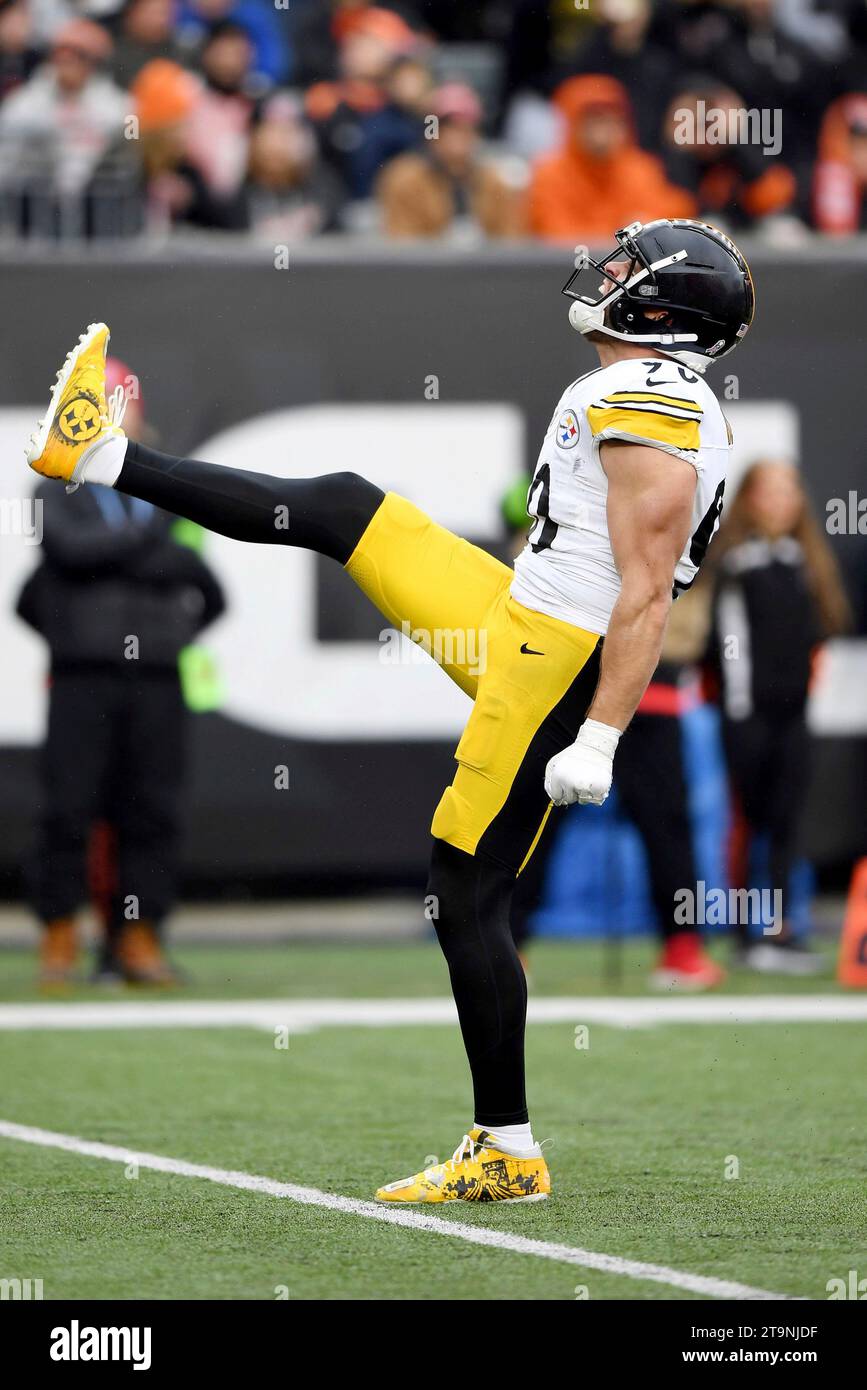 Pittsburgh Steelers linebacker T.J. Watt (90) celebrates a sack in the ...