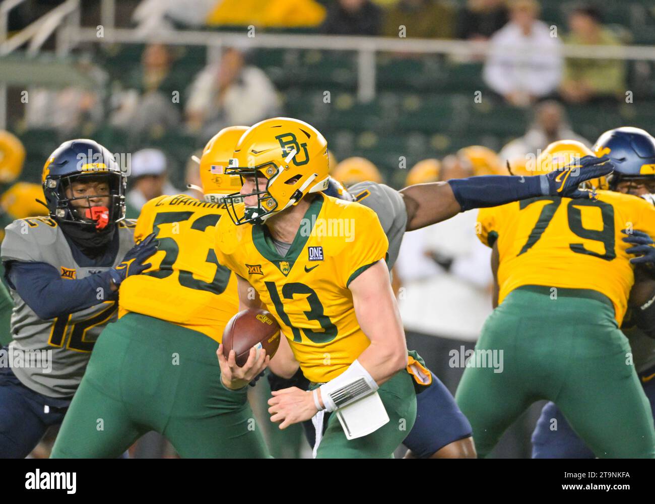 Waco, Texas, USA. 25th Nov, 2023. Baylor Bears quarterback Sawyer ...