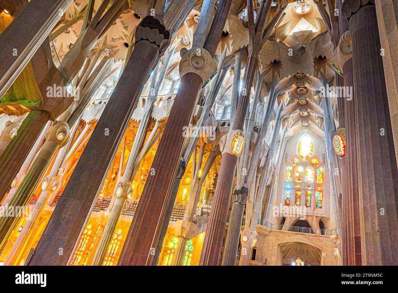 Interior la sagrada família hi-res stock photography and images - Alamy