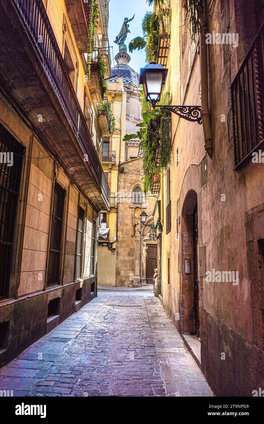 Alley way street scenes from Barcelona Spain Stock Photo - Alamy
