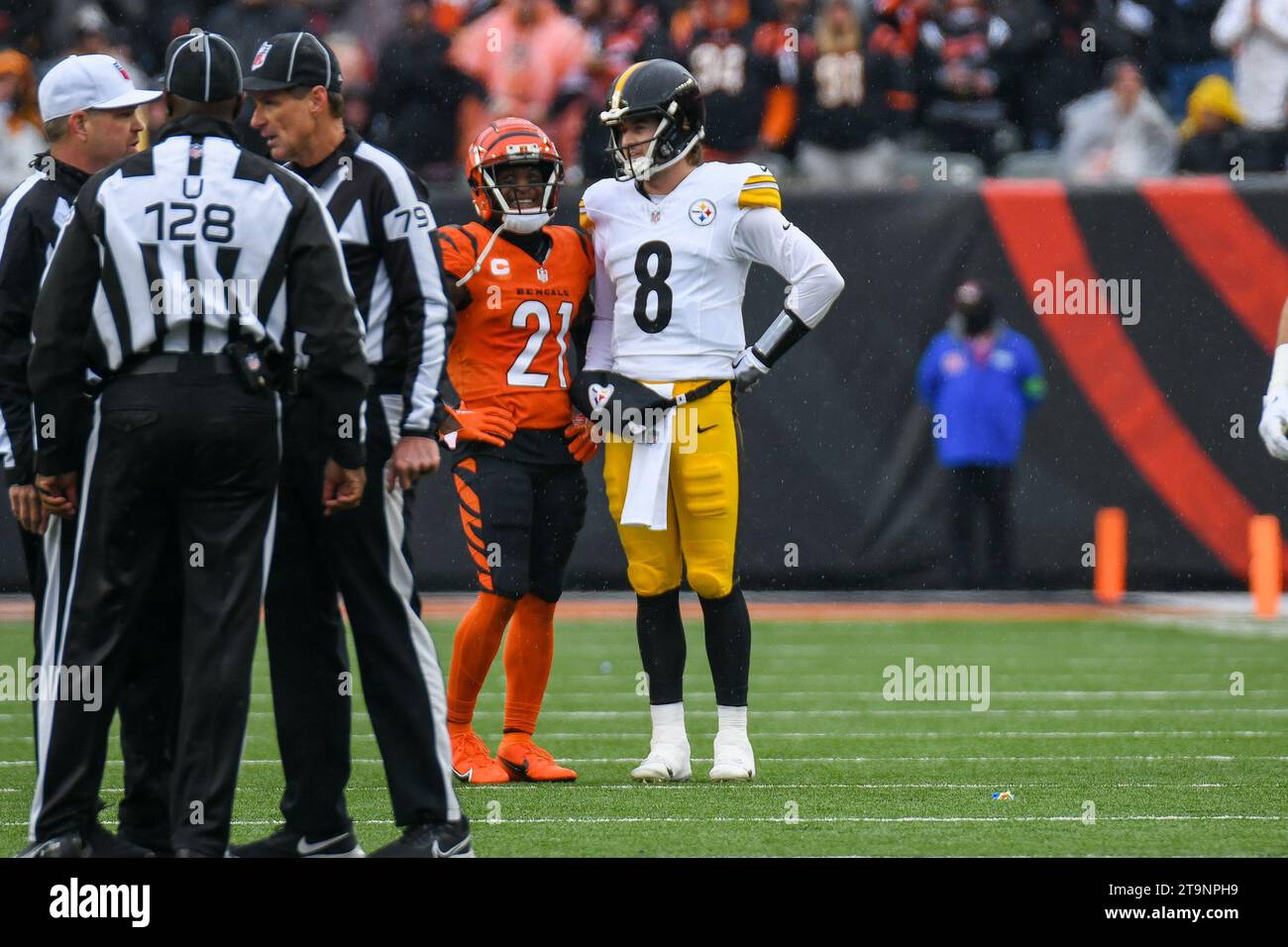 Mike hilton 2023 bengals hi-res stock photography and images - Alamy