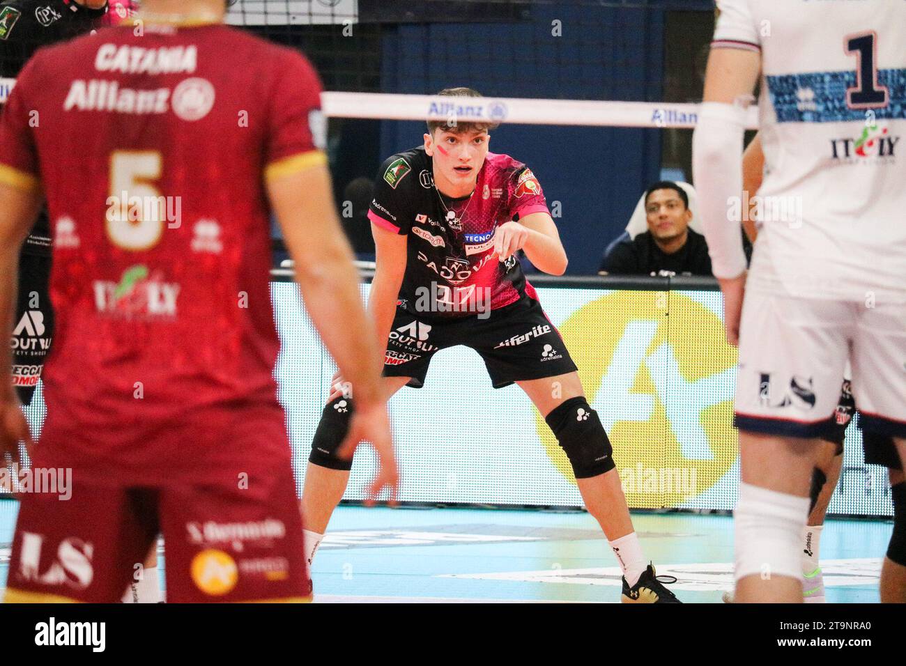 Milano, Italy. 26th Nov, 2023. LUCA PORRO (PALLAVOLO PADOVA) during ...