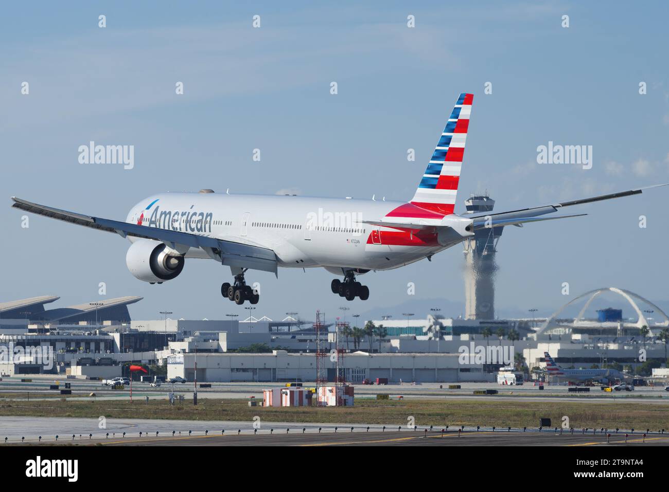 American Airlines Boeing 777 shown landing at LAX, Los Angeles ...
