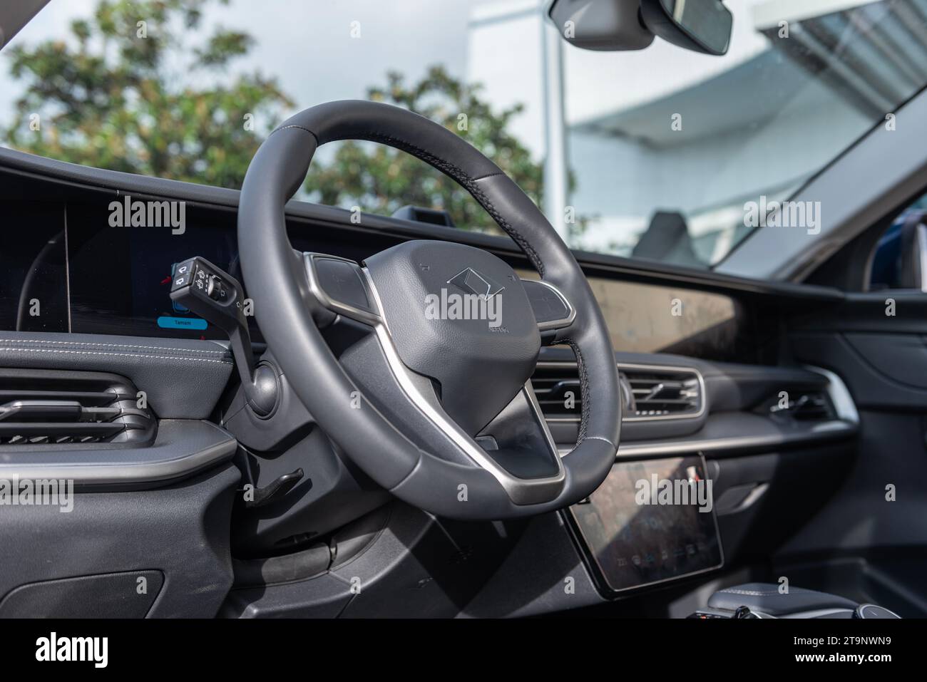 Nautilus suv hi-res stock photography and images - Alamy