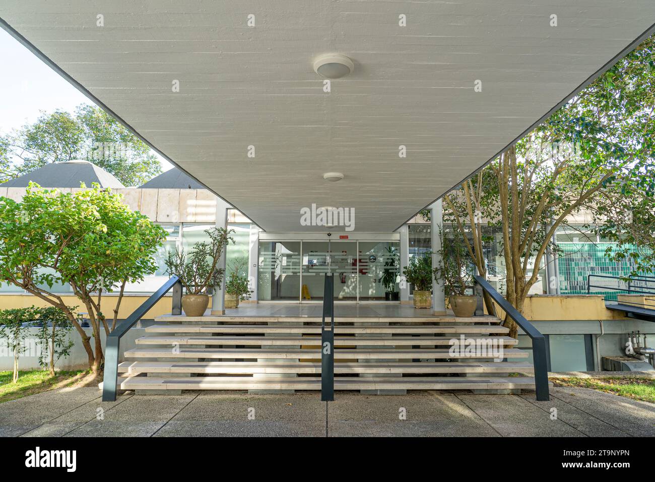 entrance to the clinical services, auditorium, training center and ...