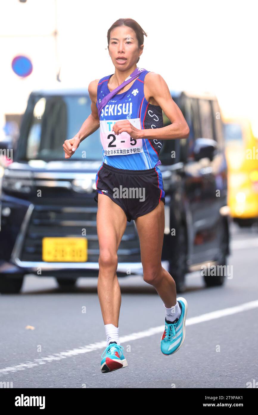 Miyagi, Japan. 26th Nov, 2023. Hitomi Niiya Ekiden : All Japan Industrial Women's Ekiden Race ...