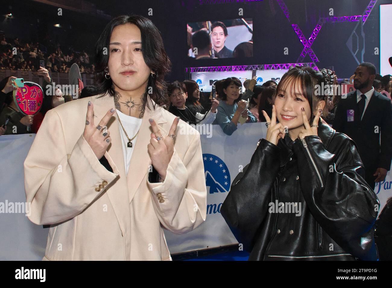 J-pop duo by Vocaloid producer Ayase(L) and singer-songwriter Ikura ...