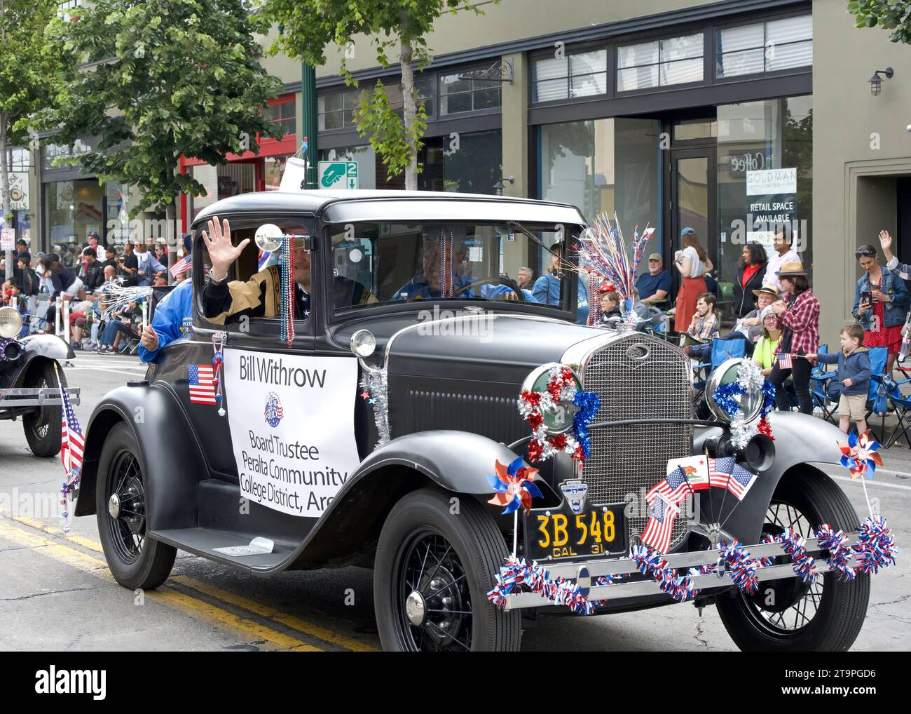 Alameda, CA - July 4, 2023: Alameda 4th of July Parade, one of the ...