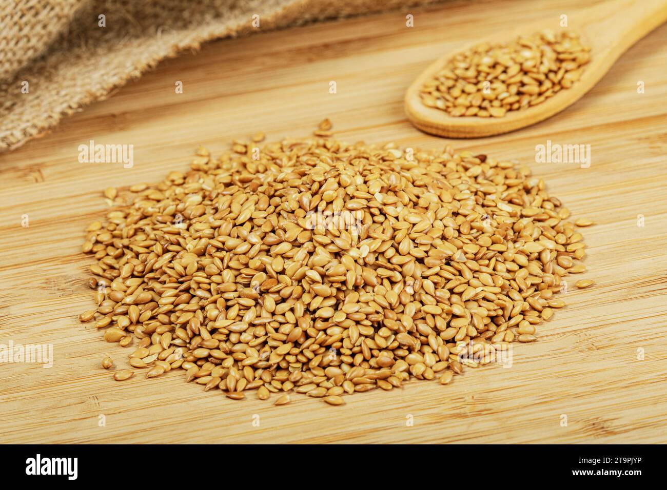 Flaxseed flax seed hi-res stock photography and images - Alamy