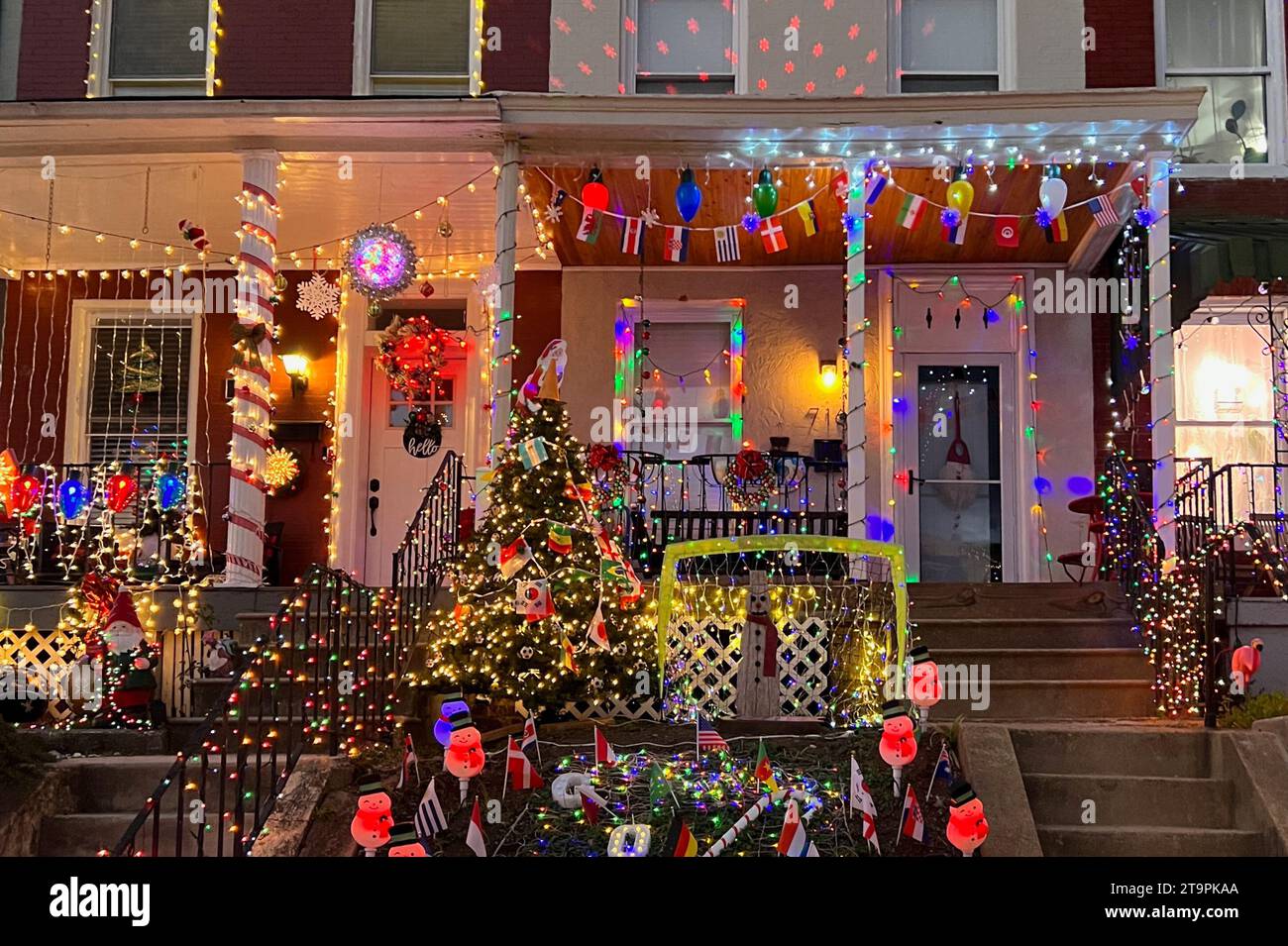 USA. 17th Dec, 2022. Baltimore, MD, USA, December 2022. Miracle on 34th ...