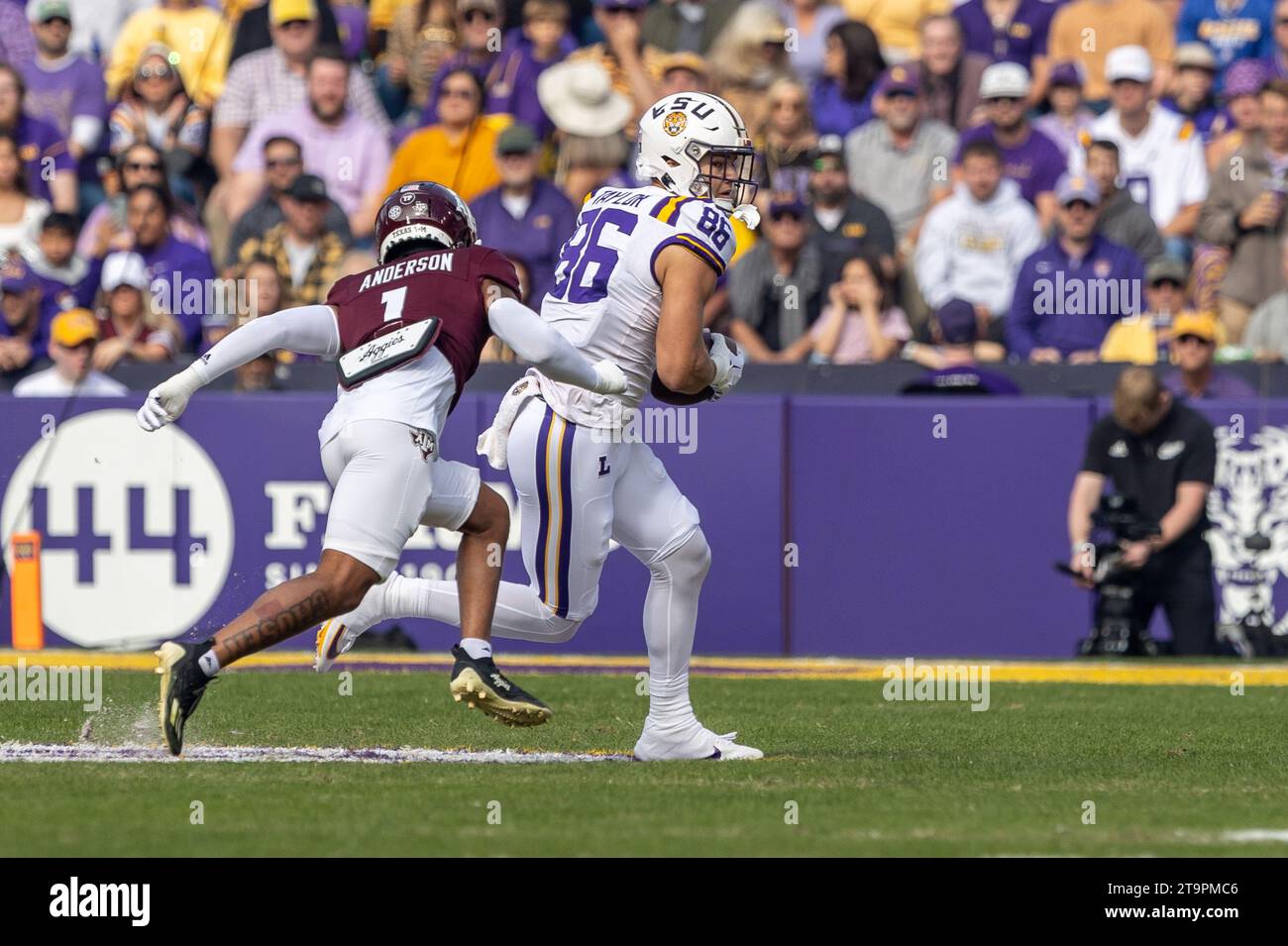 LSU Tigers tight end Mason Taylor (86) runs after the catch as Texas A ...