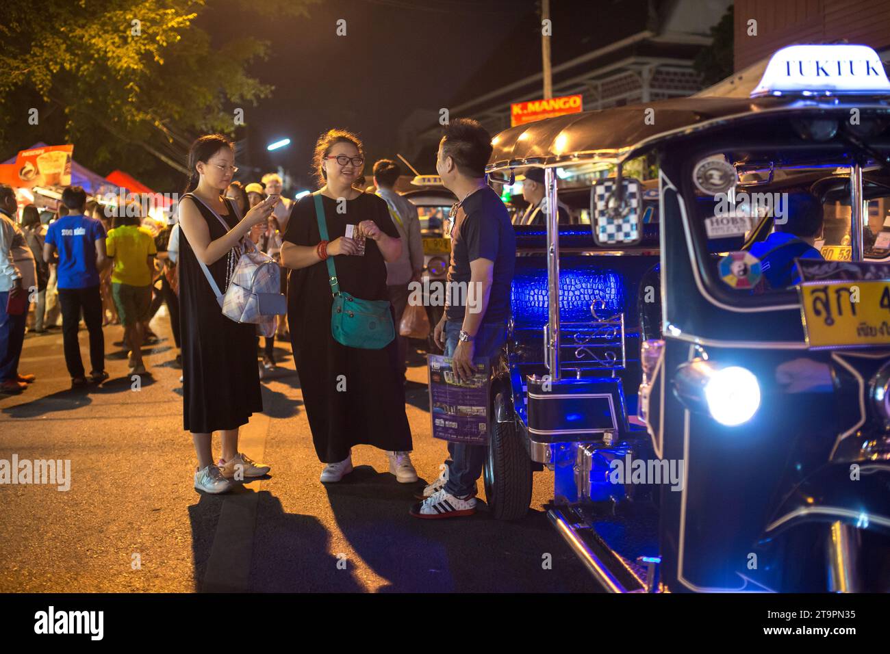 Chiang Mai Thailand January 17 2016 Unidentified People At The Night Market In Chiang Mai