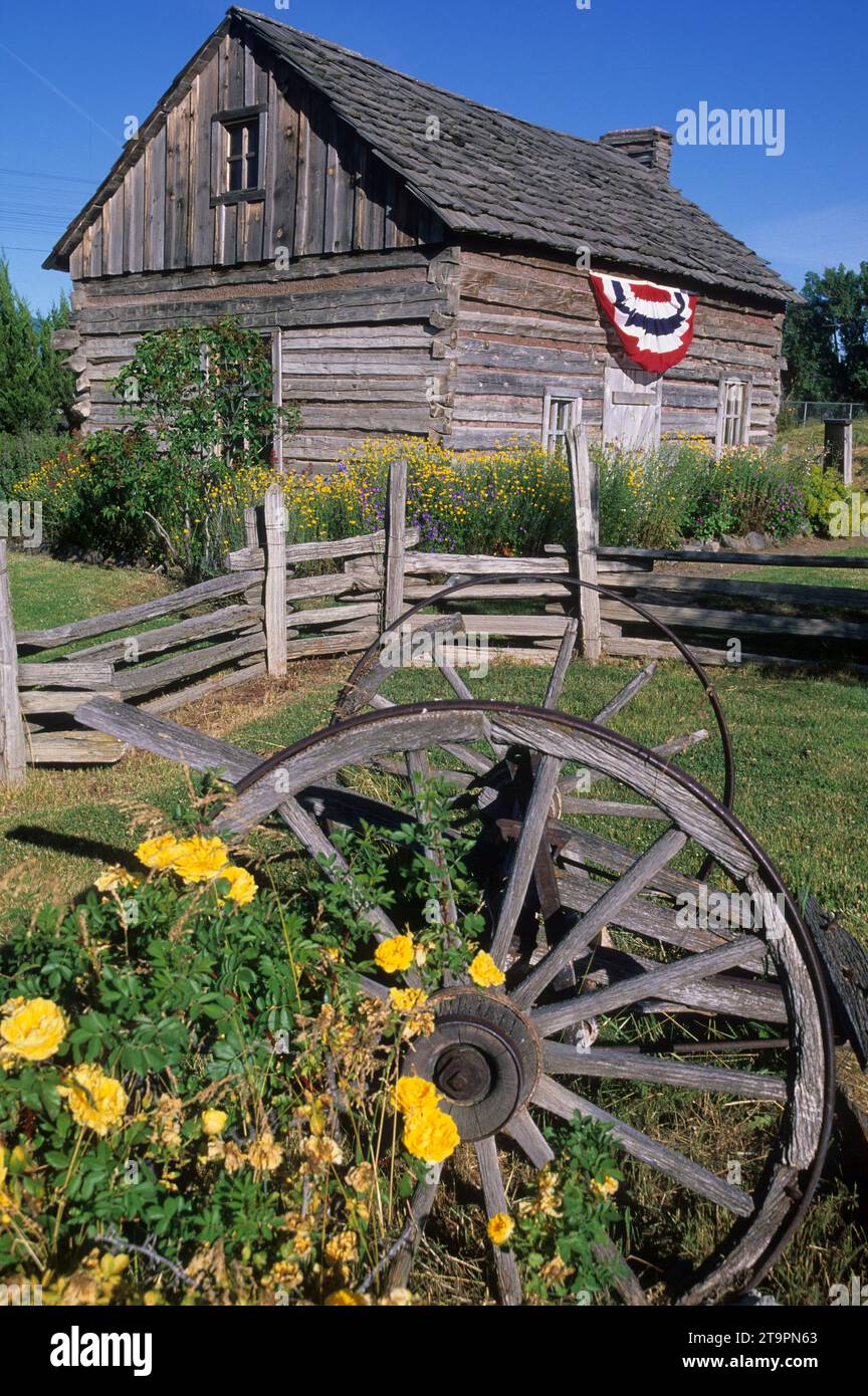 Chandler Cabin in 1880's Park, Haines, Elkhorn National Scenic Byway ...