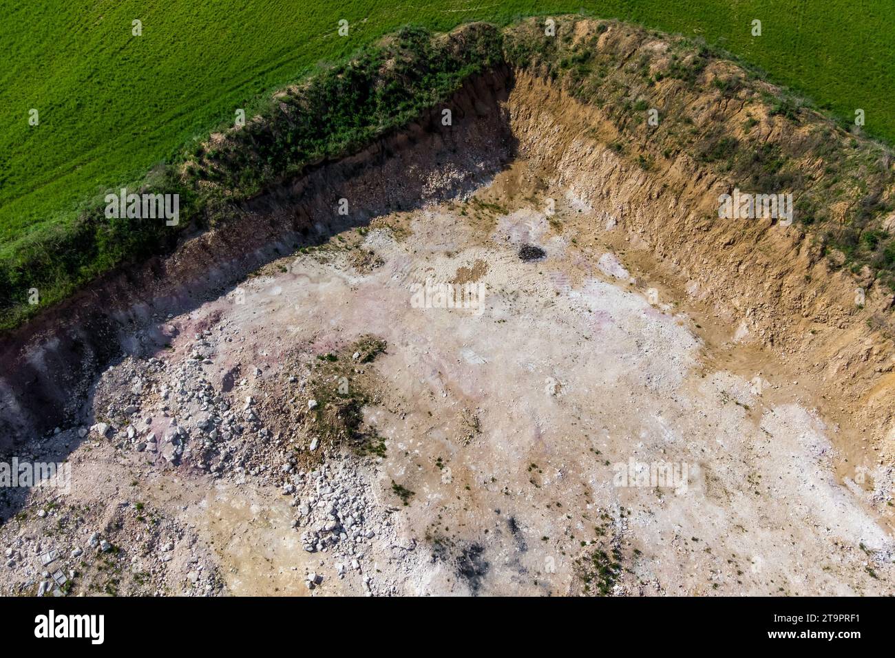 Top view of the slopes of a stone quarry, adding limestone gravel Stock ...