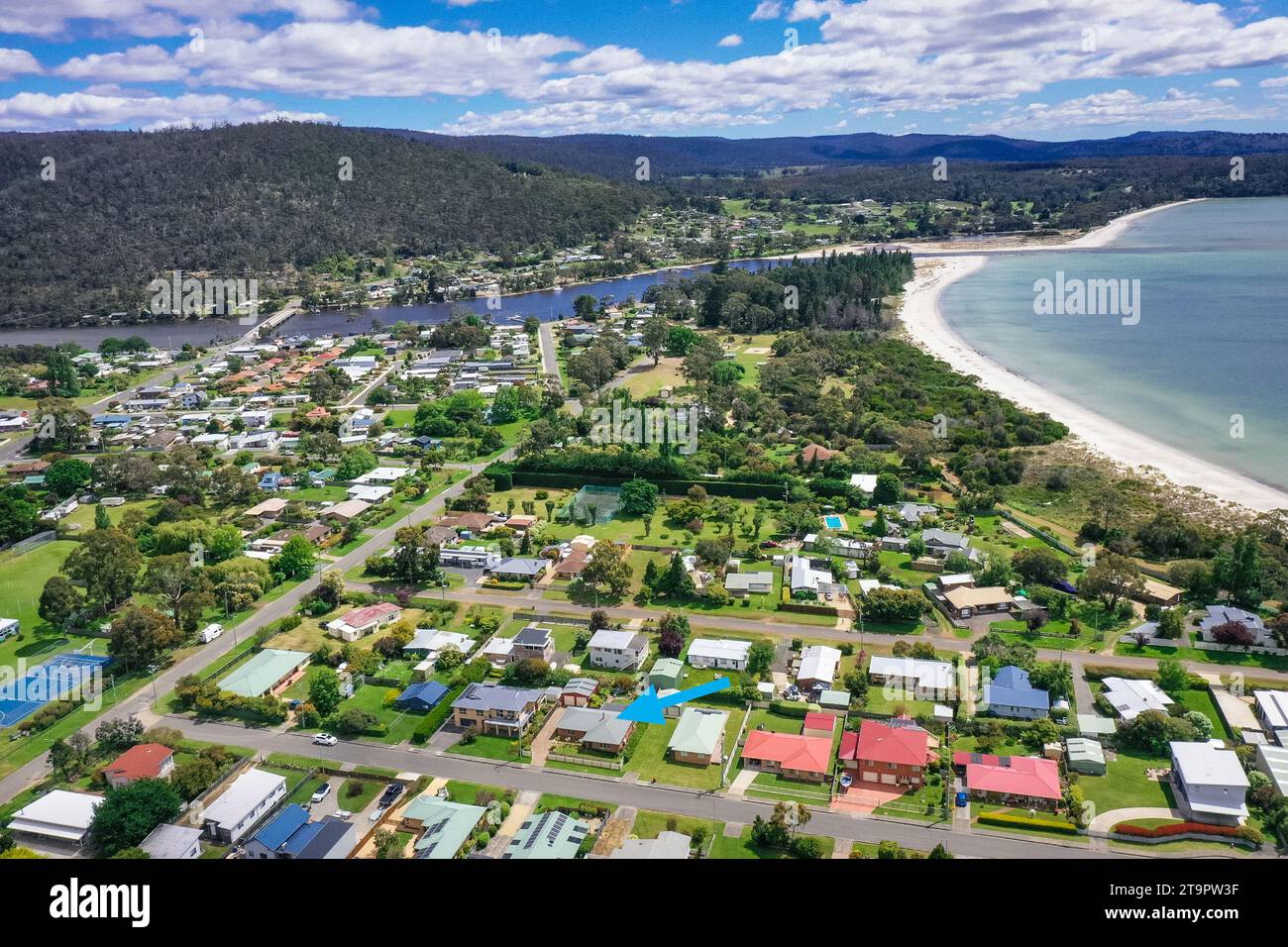 Australian beach village hi-res stock photography and images - Alamy