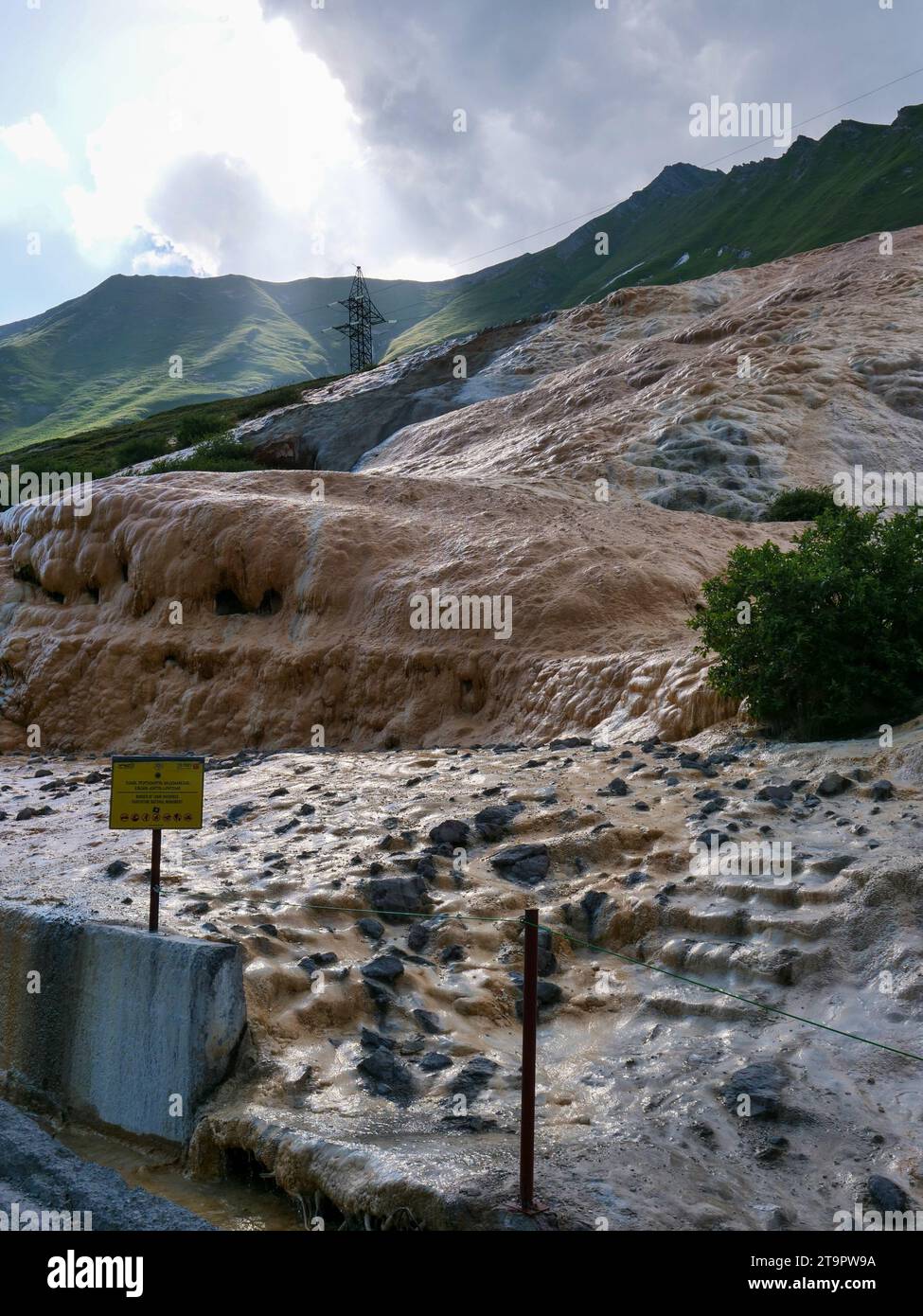 Caucasus military road hi-res stock photography and images - Alamy