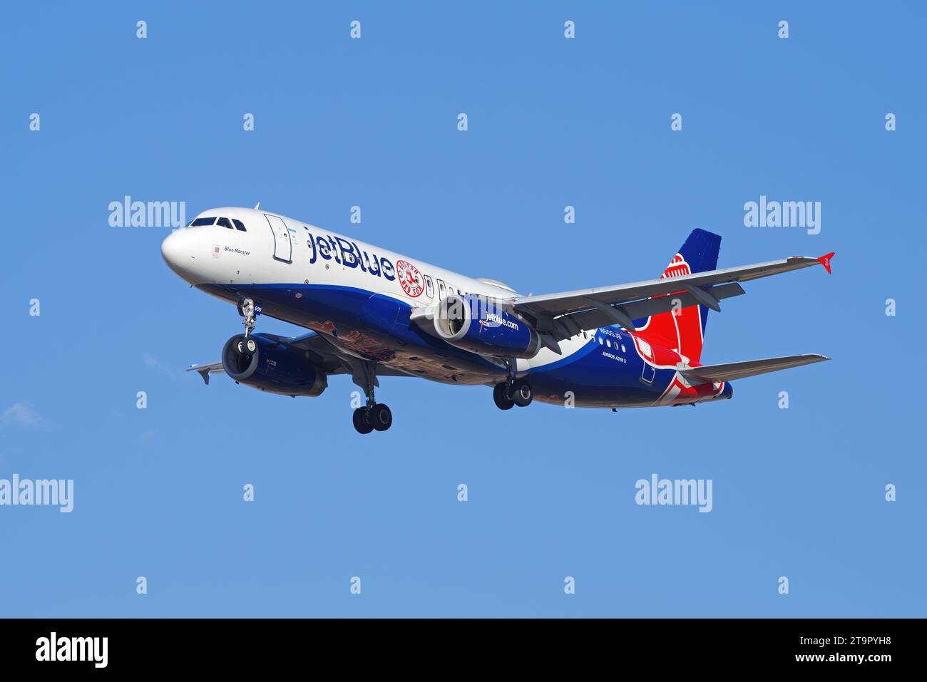 jetBlue Airbus A320, Boston Red Sox livery, with registration N605JB ...