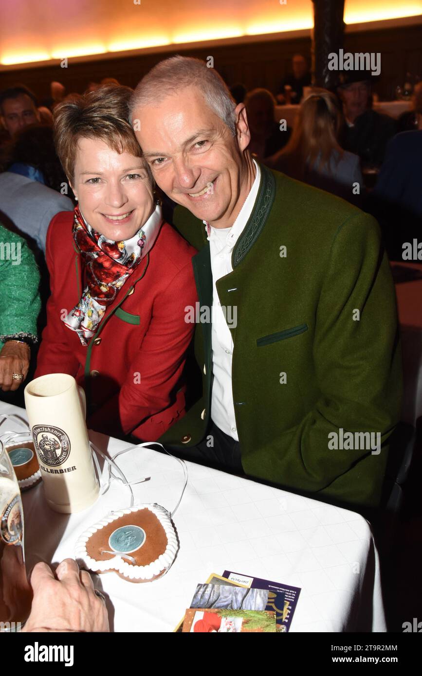 Irmgard Dr Michael Moeller Hofbreu Vorstand Muenchen 26.11.2023 ...