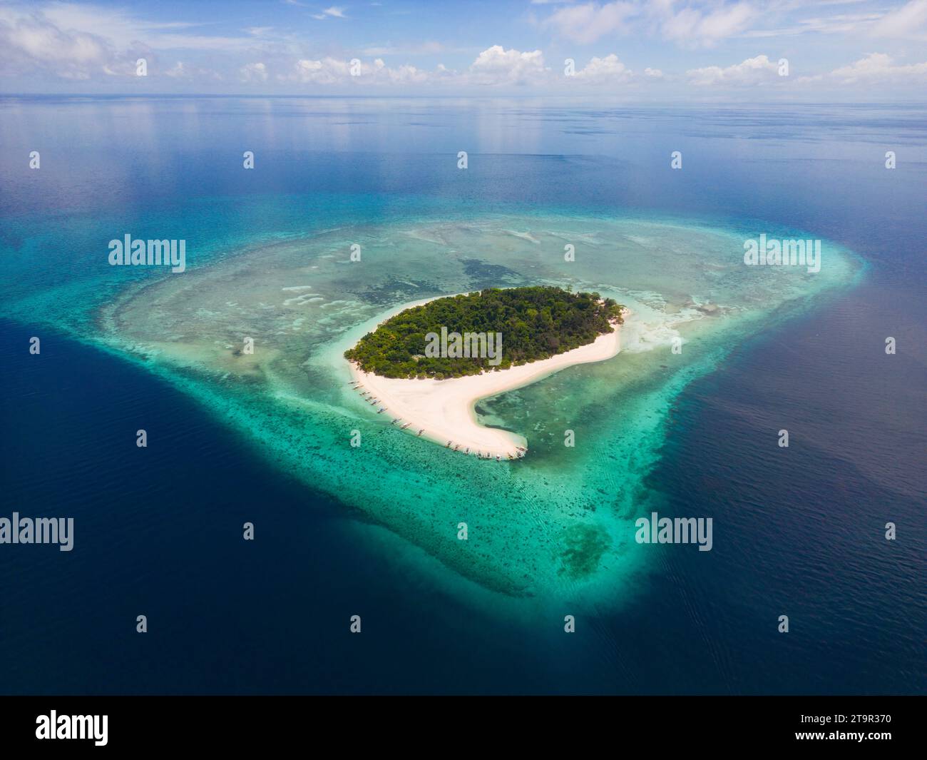 An aerial view of Mantigue Island, Camiguin in the Philippines Stock ...