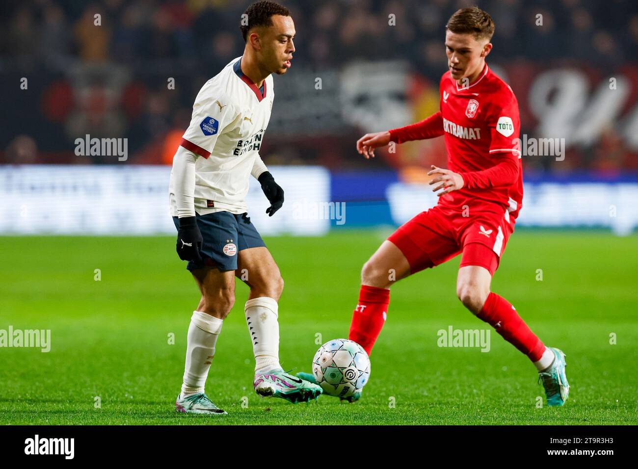 ENSCHEDE, NETHERLANDS - NOVEMBER 25: Sergino Dest (PSV Eindhoven) and ...