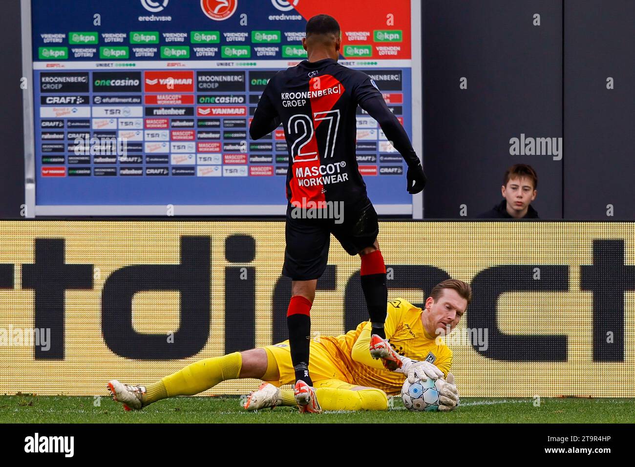 ALMERE, NETHERLANDS - NOVEMBER 26: Rajiv van La Parra (Almere City) and ...
