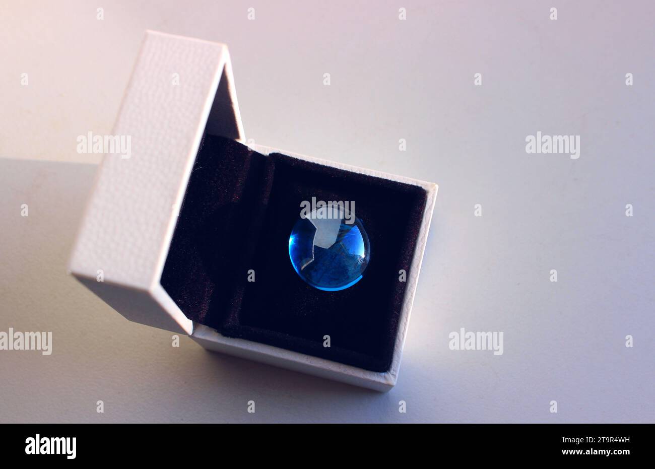 Blue gemstones hi-res stock photography and images - Alamy