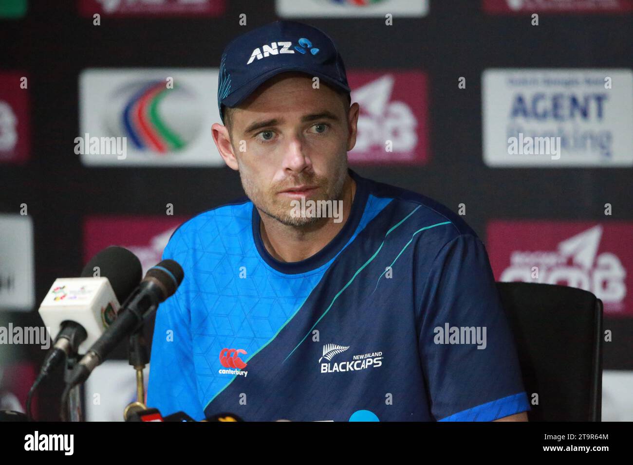 New Zealand Head Captain Speaks at the pre-match press conference after ...