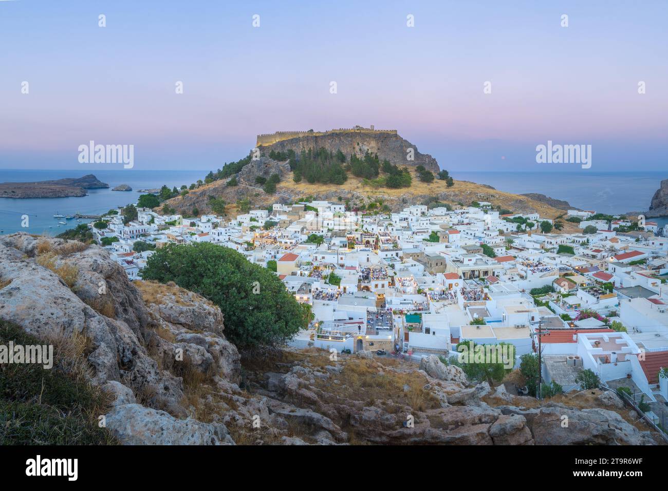 Village of lindos hi-res stock photography and images - Alamy