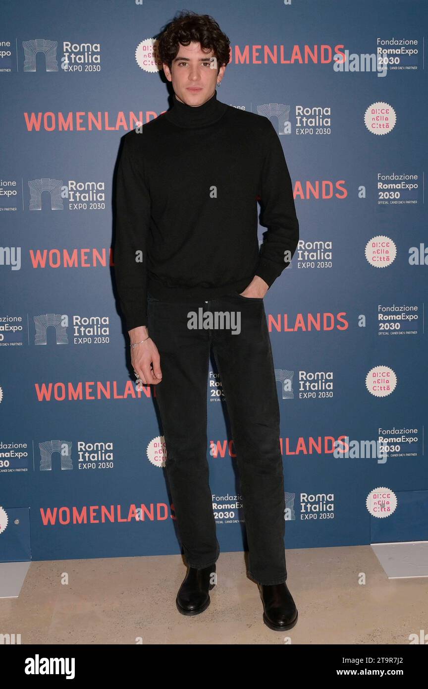 Nicolas Maupas beim Photocall zum Kinofilm La bella estate im Rahmen ...