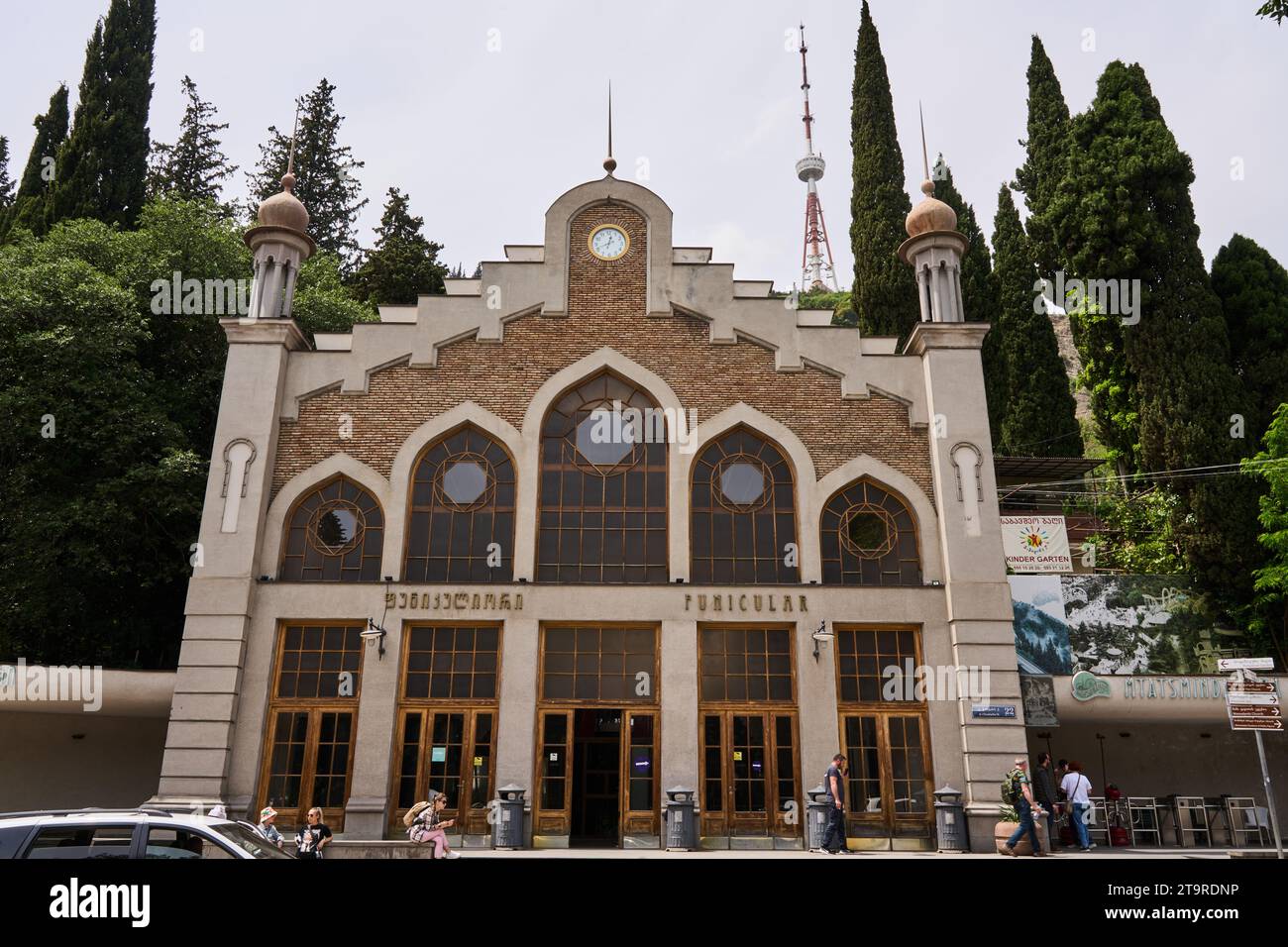 Untere Station der Standseilbahn, Funicular, zum Mtatsminda Park ...