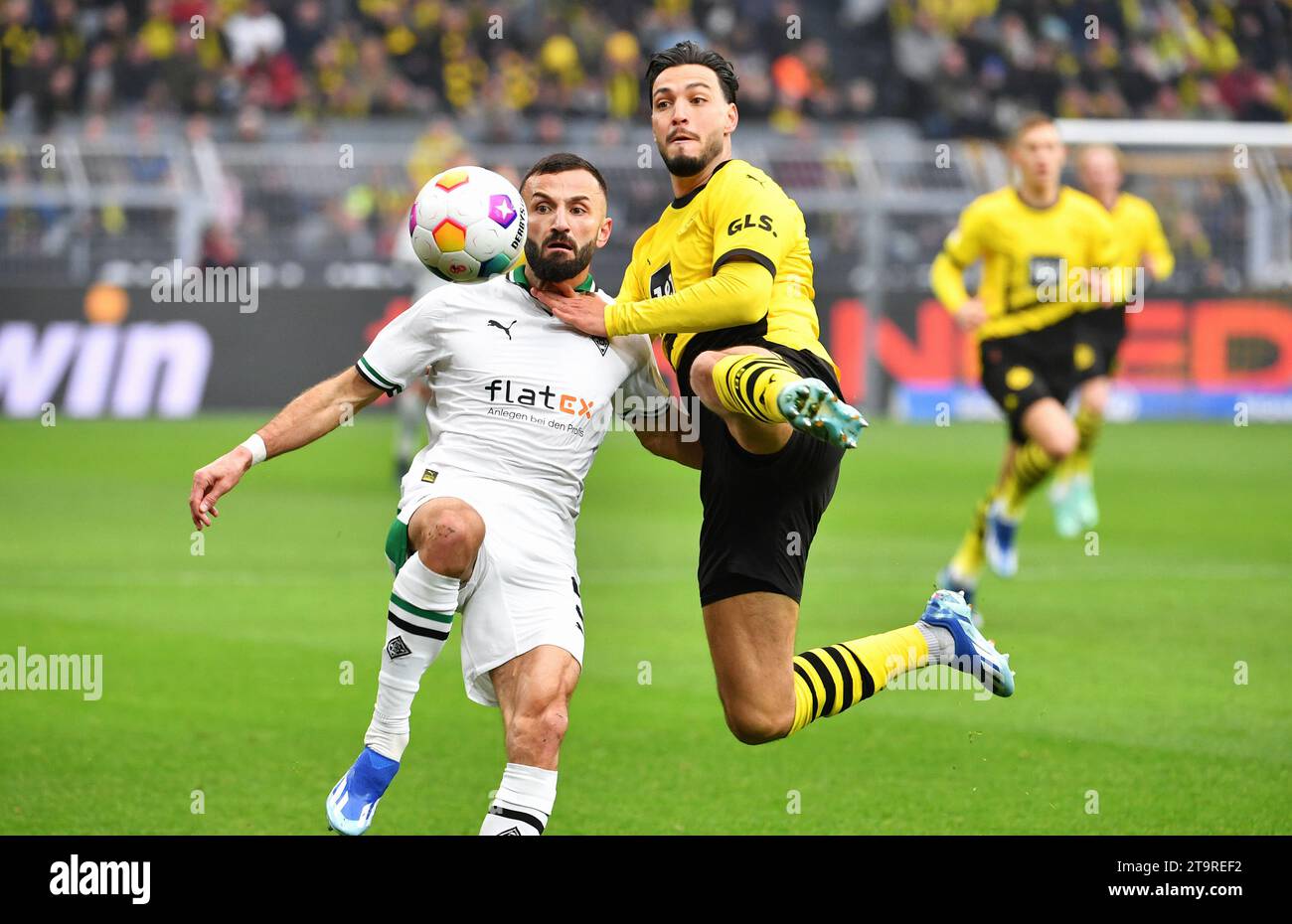 Ramy bensebaini of borussia monchengladbach hi-res stock photography and images - Alamy