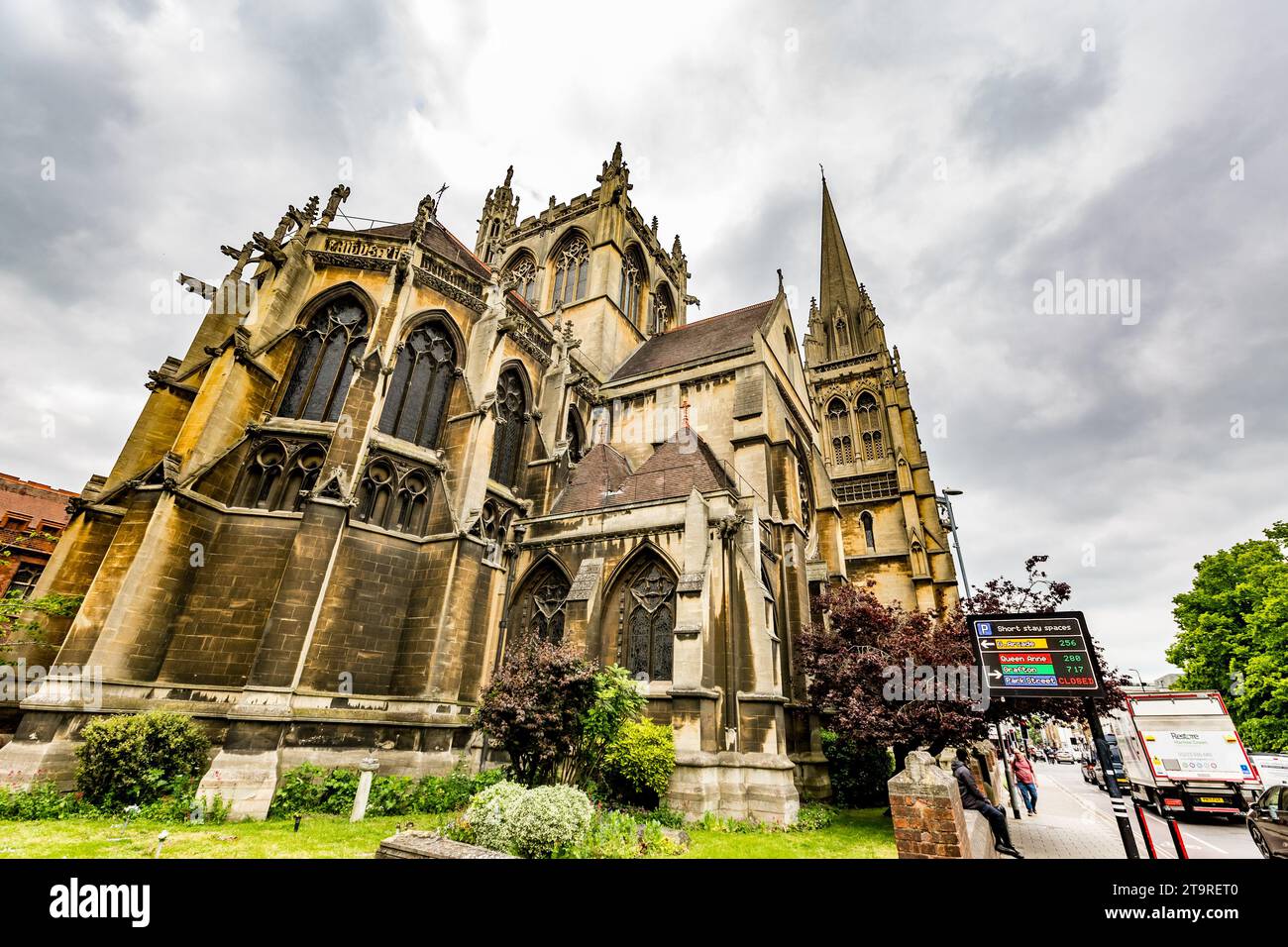 Cambridge, England, UK. Walking the scenery streets of this famous ...