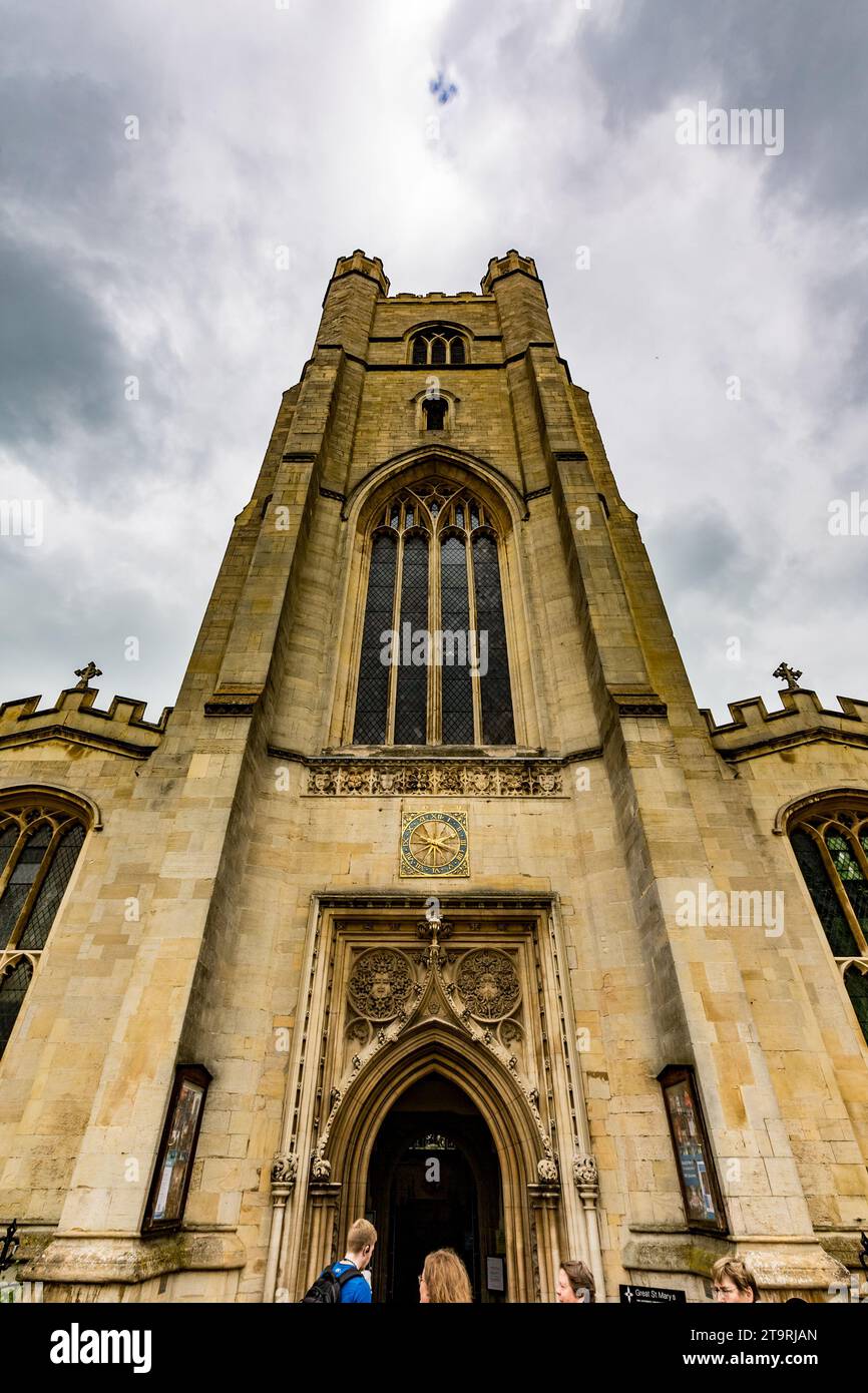 Cambridge, England, UK. Walking the scenery streets of this famous ...