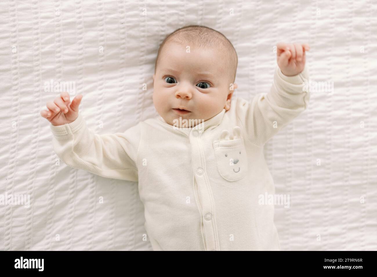 6 month old baby girl hi-res stock photography and images - Alamy