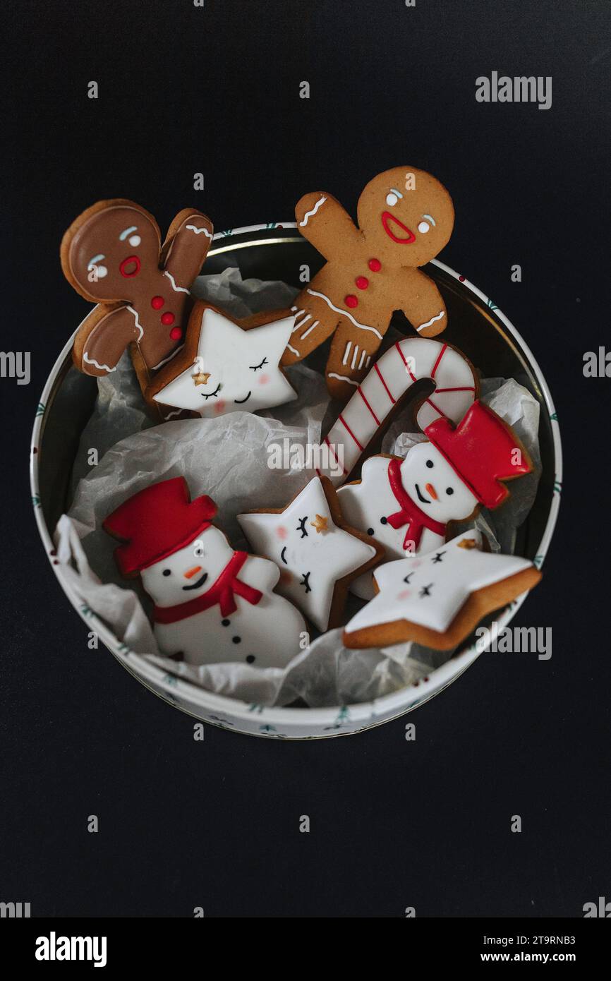 Various gingerbread christmas colored cookies Stock Photo - Alamy