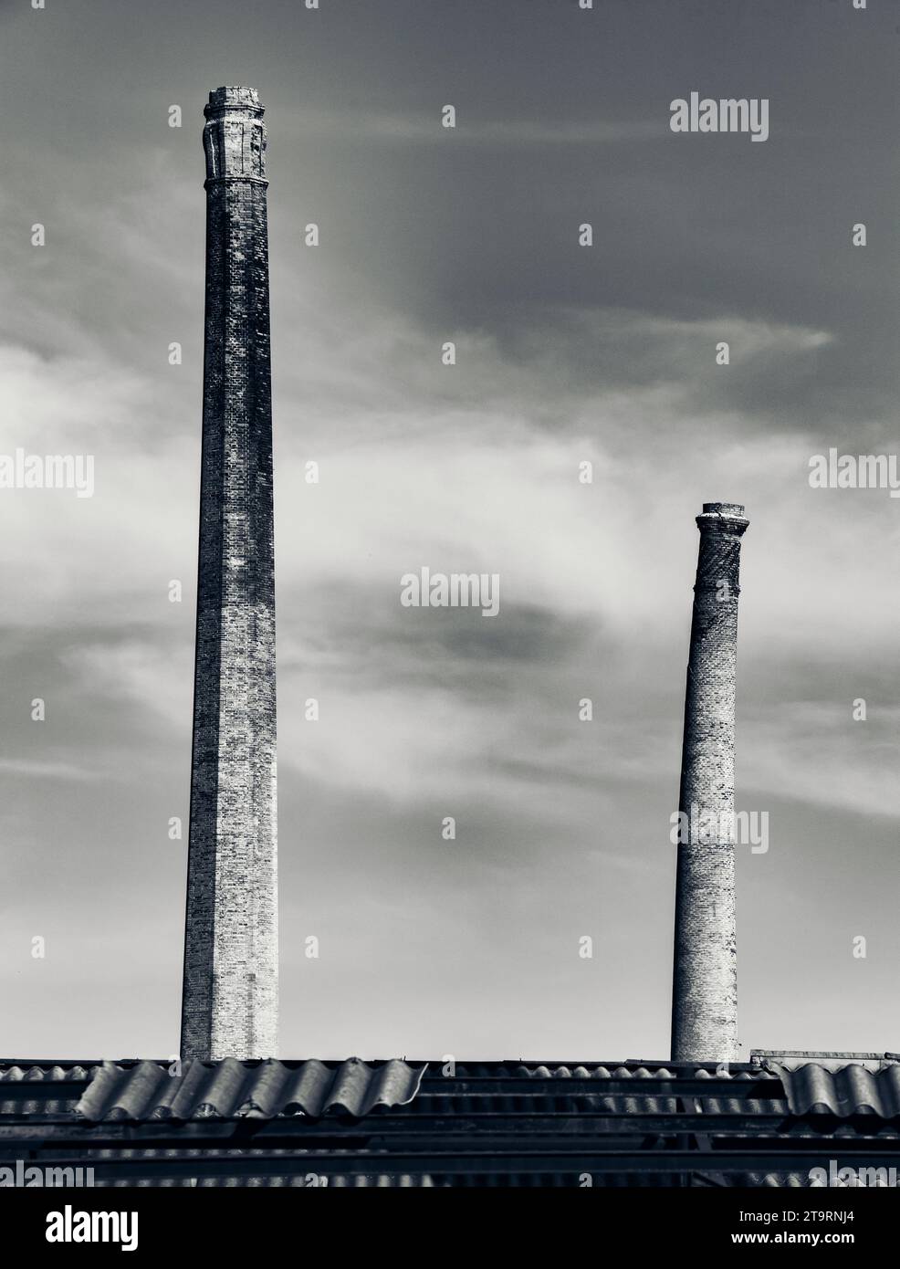 Abandoned factories hi-res stock photography and images - Alamy