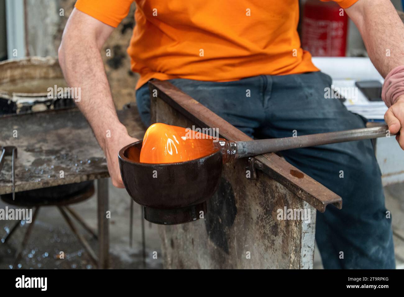 Glassmaker hi-res stock photography and images - Alamy
