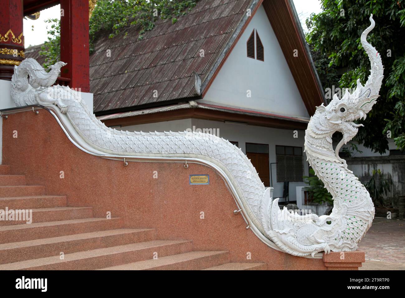 Wat Chang Taem is a wat in Chiang Mai few minutes walk from Wat Chedi ...