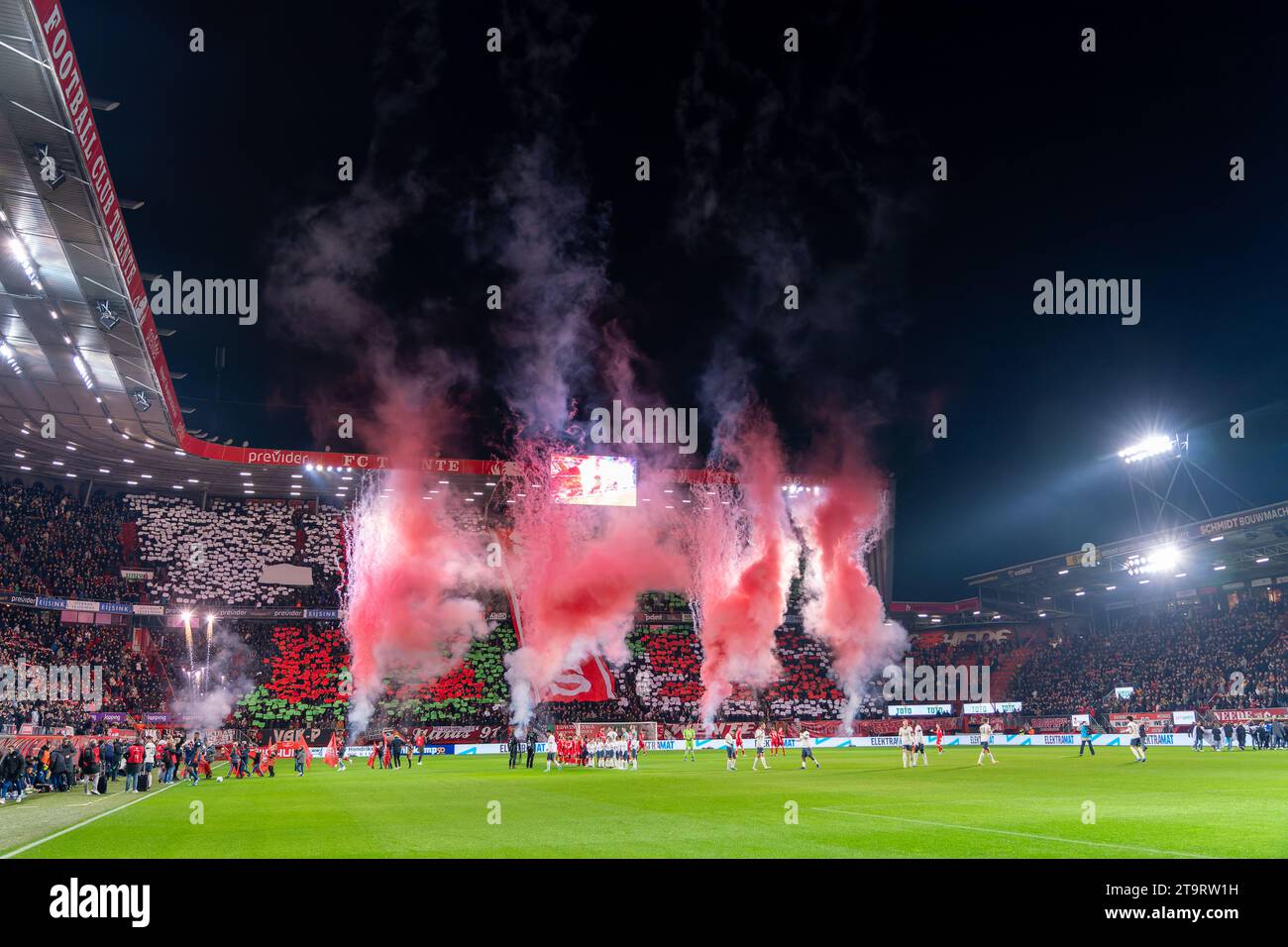 Overview fireworks hi-res stock photography and images - Alamy