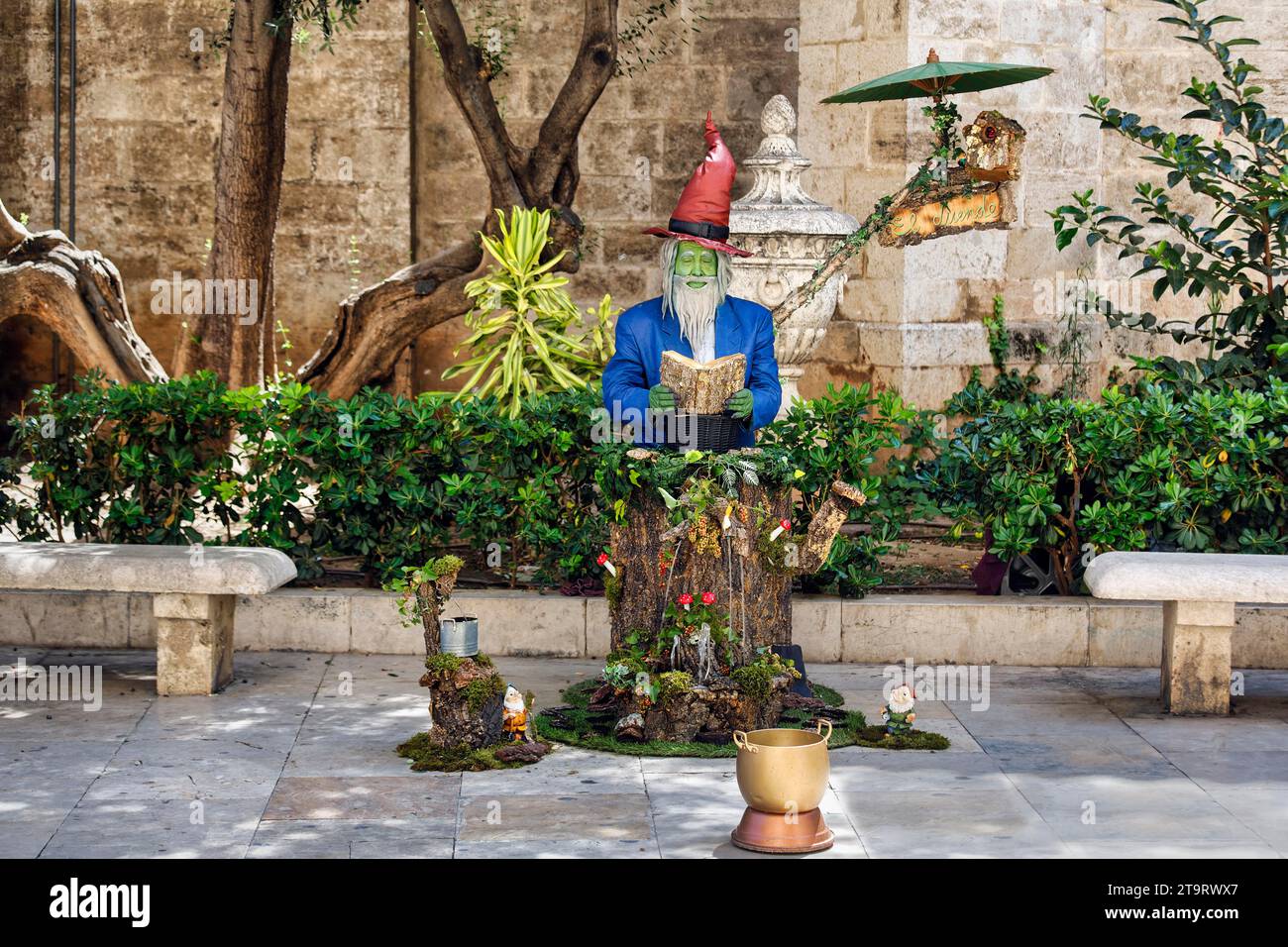 Street performer, mime, living statue of an elf, leprechaun, El Duende ...