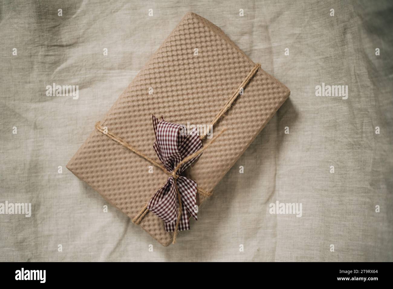 One present in craft hi-res stock photography and images - Alamy