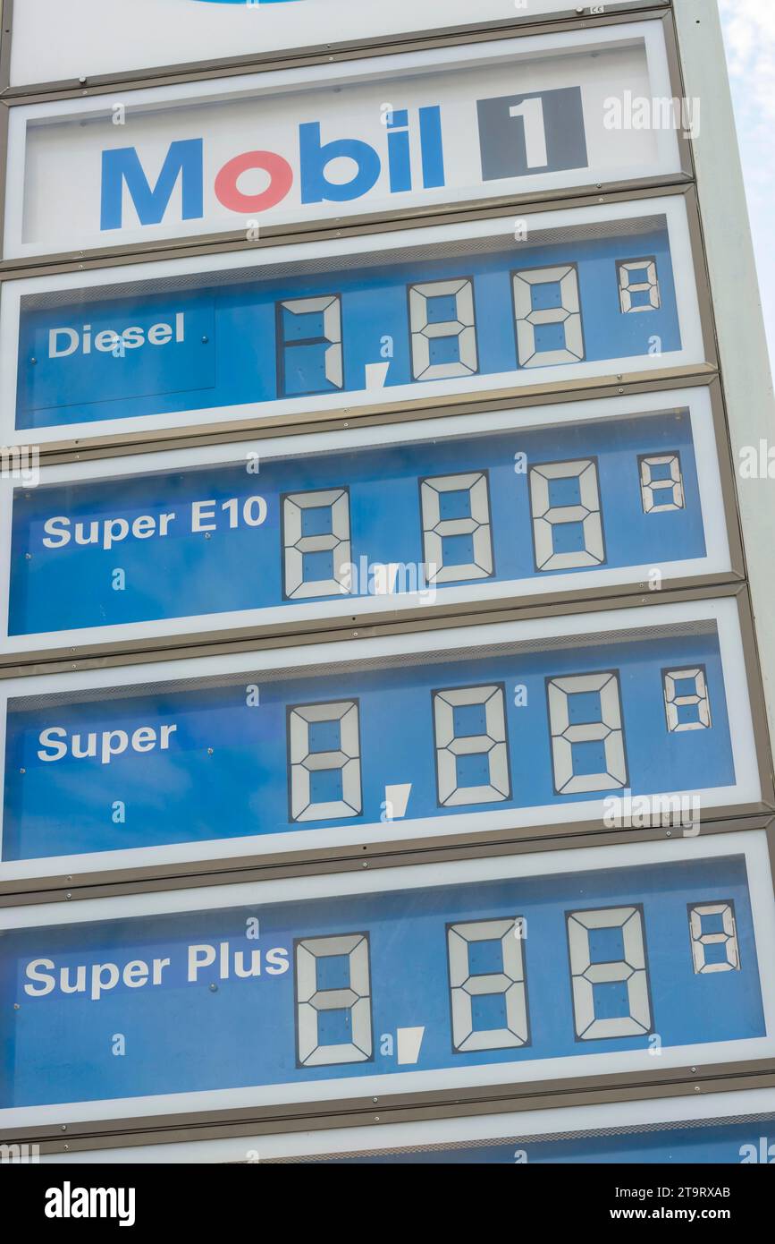 Very high petrol prices, sign at a petrol station, Germany Stock Photo ...