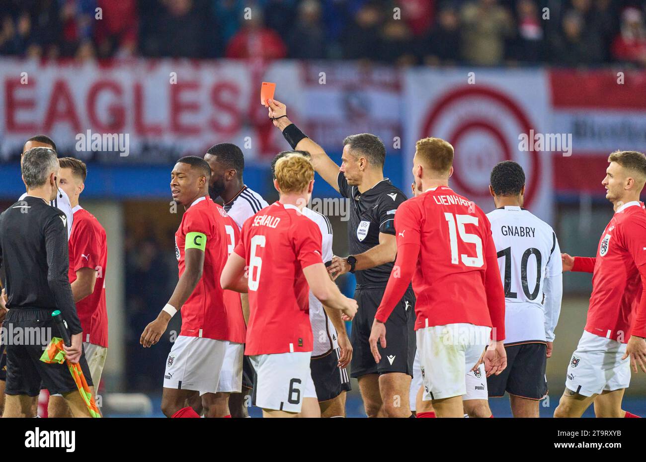 Schweres vergehen shows red card to europameisterschaft 2024 hi-res ...