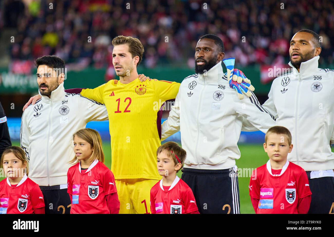DFB team at anthem, Ilkay Gündogan, DFB 21 Kevin Trapp, DFB 12, Antonio ...