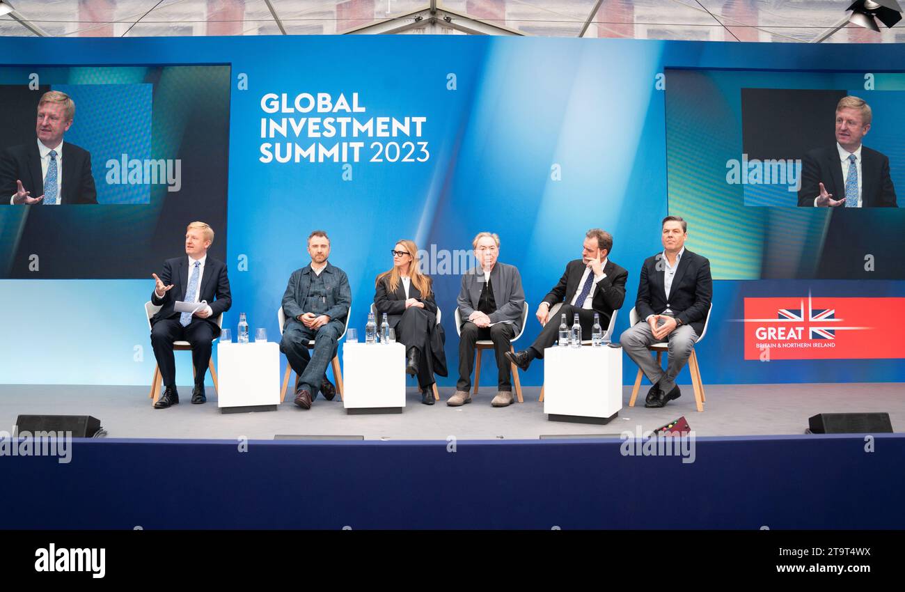 (left to right) Deputy Prime Minister Oliver Dowden, Thomas Heatherwick ...