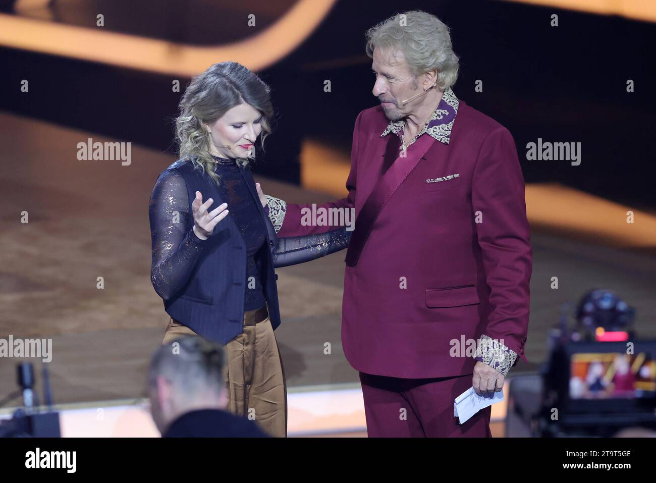 ZDF-Unterhaltungsshow Wetten dass. - live aus Offenburg Moderator Thomas Gottschalk mit Julia ...