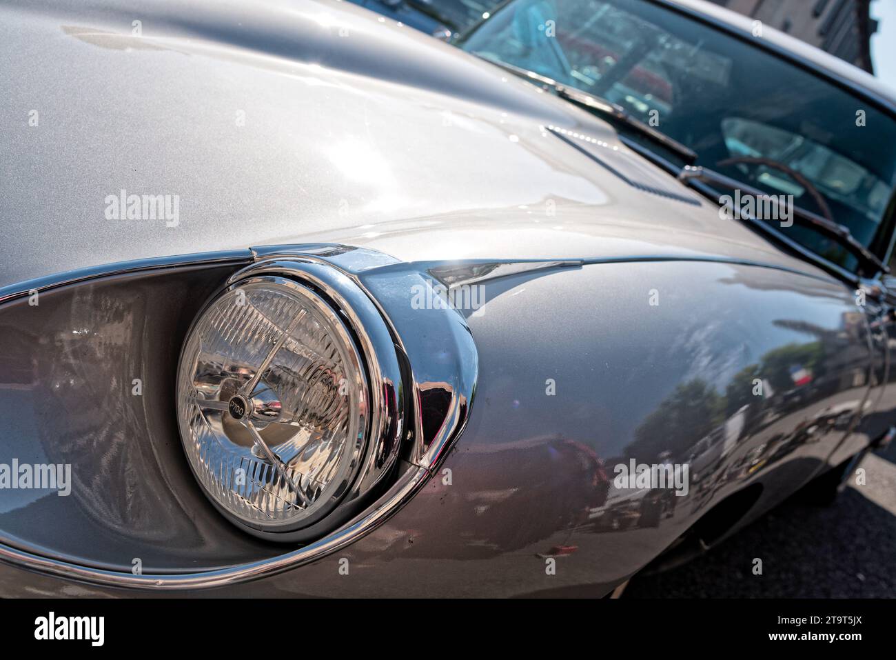 éléments de voiture ancienne et de collection / vintage and classic car ...