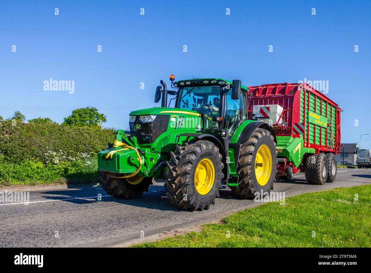 Self loadding wagons hi-res stock photography and images - Alamy