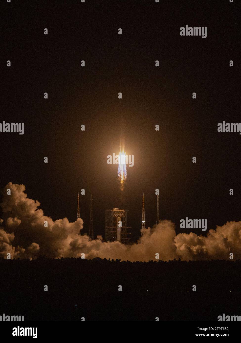 Rocket engine stage hi-res stock photography and images - Alamy