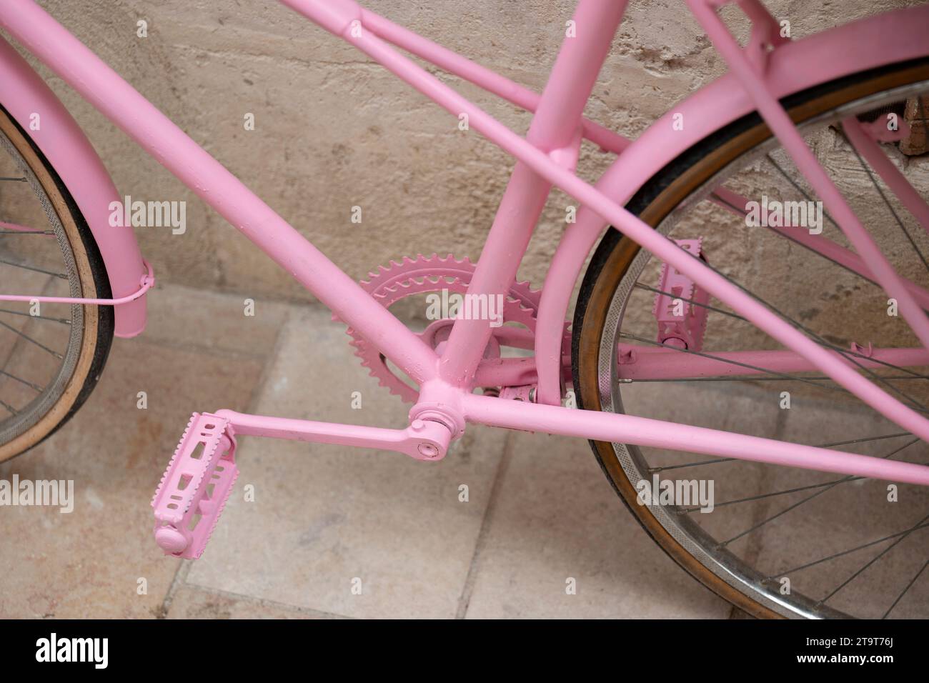 Pink cycle hi-res stock photography and images - Alamy